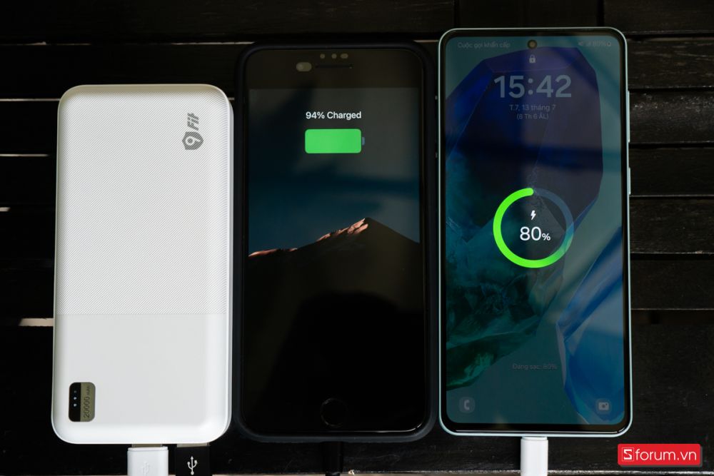 Trên tay pin dự phòng 9Fit: Dung lượng siêu lớn 20,000mAh, bảo hành 2 năm, giá chỉ 295,000 đồng!